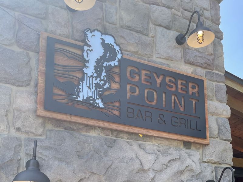 Geyser Point Bar & Grill | Disney's Wilderness Lodge Resort