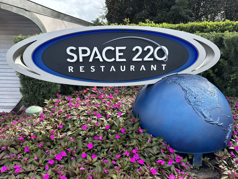 Space 220 Restaurant | EPCOT